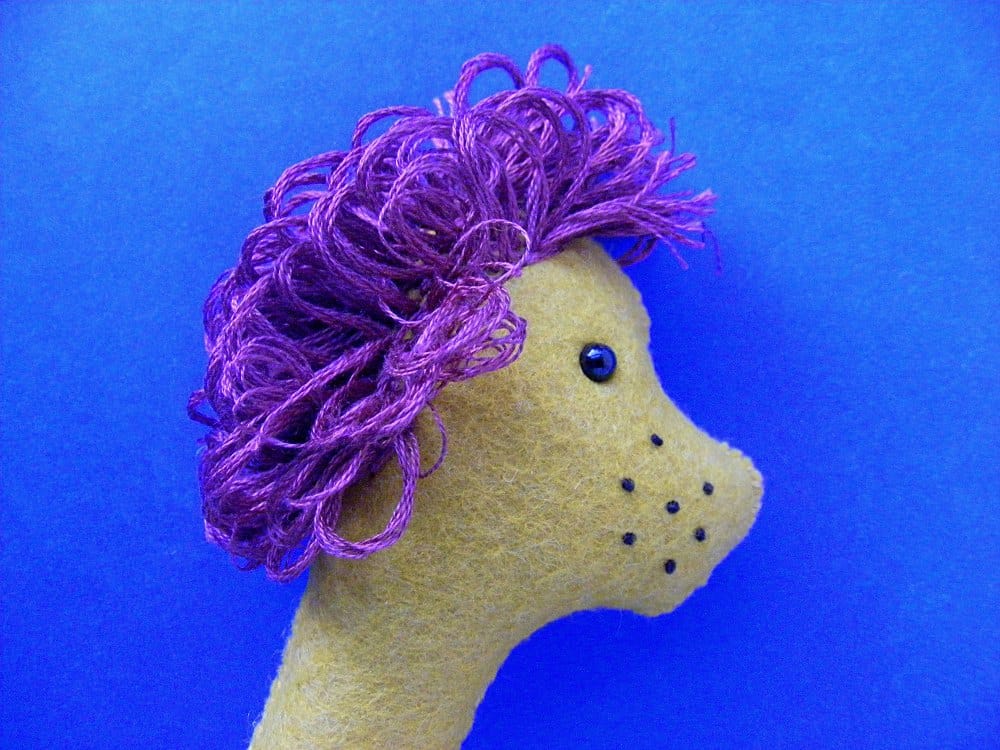 Leon Lion is Here! - Shiny Happy World