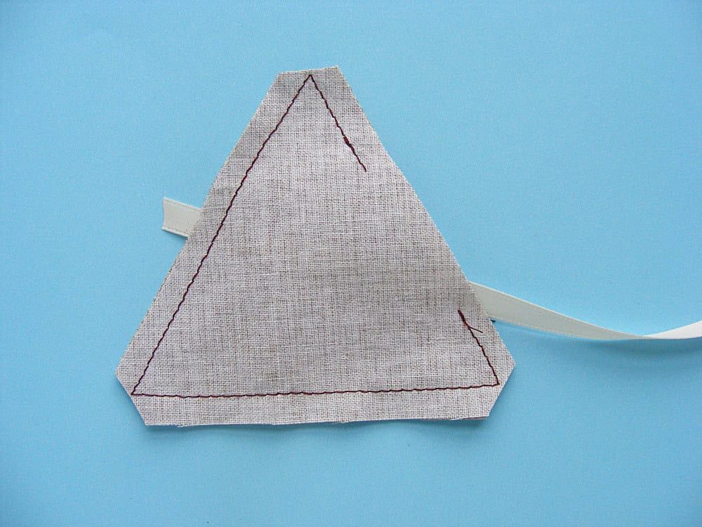 Triangle Toys – a free pattern - Shiny Happy World