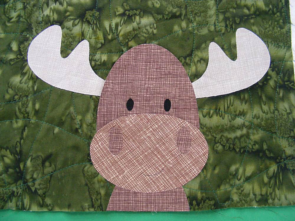 Free Moose Applique Pattern - Shiny Happy World